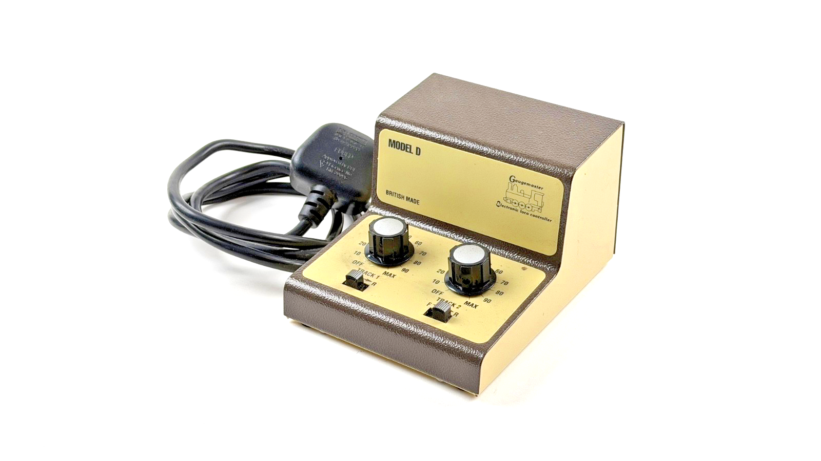 GAUGEMASTER 00 GAUGE - "MODEL D" TWO 2 TRACK DC CASED CONTROLLER - UNB ...